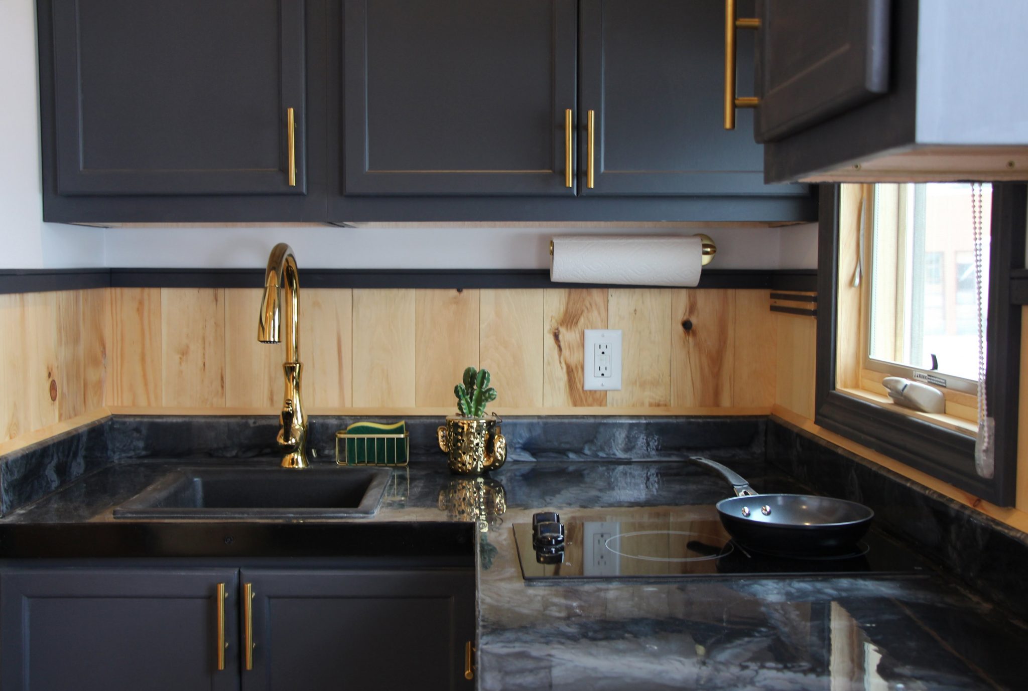 Tiny Countertops - Tiny House Builders - B&B Micro Manufacturing
